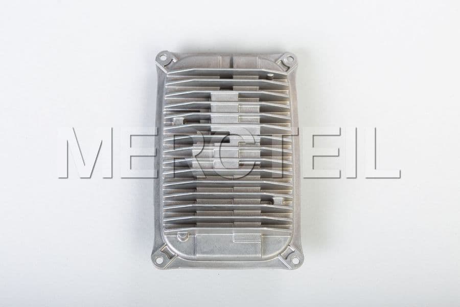 Buy the spare part Mercedes-Benz A2139007208 control unit