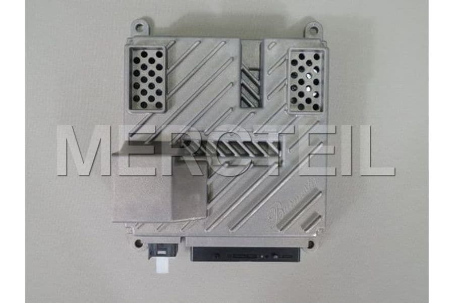 Buy the spare part Mercedes-Benz A2139009020 control unit