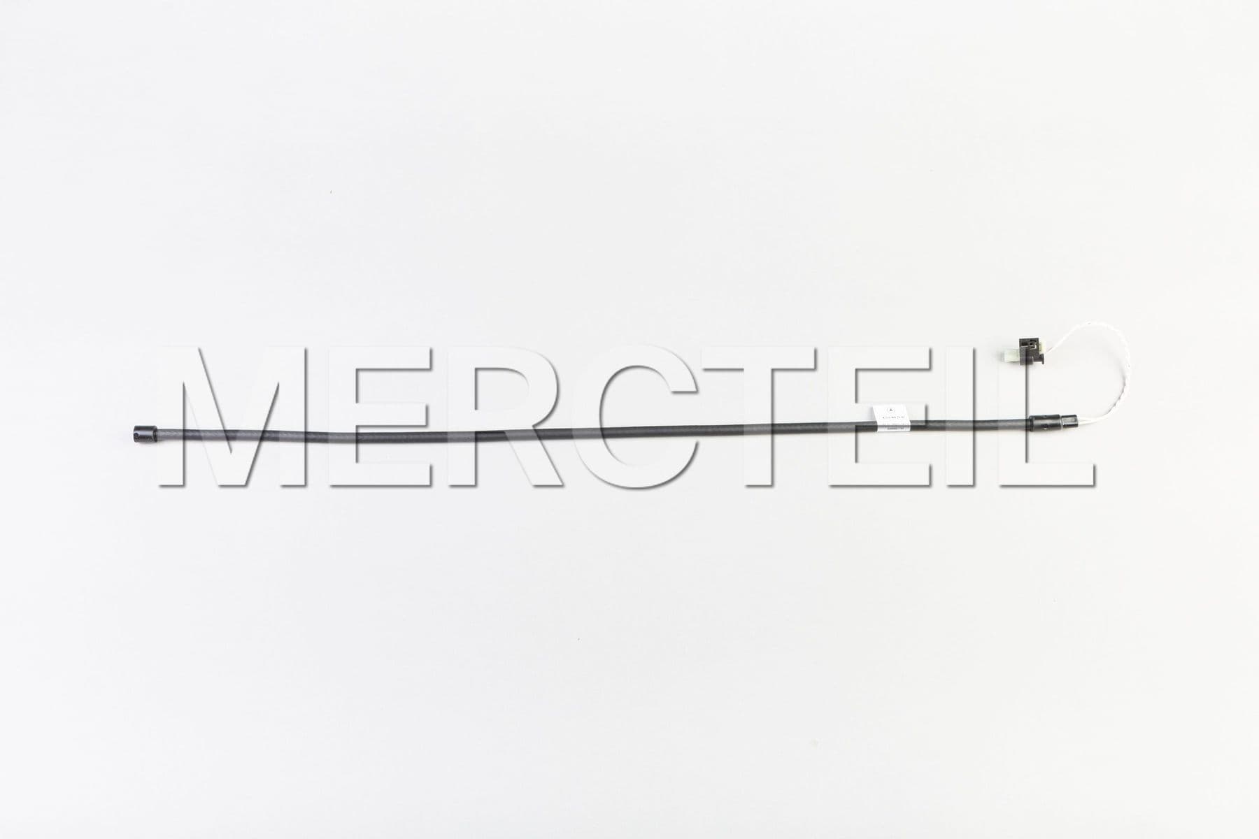 Buy the spare part Mercedes-Benz A2139052403 rear switching module