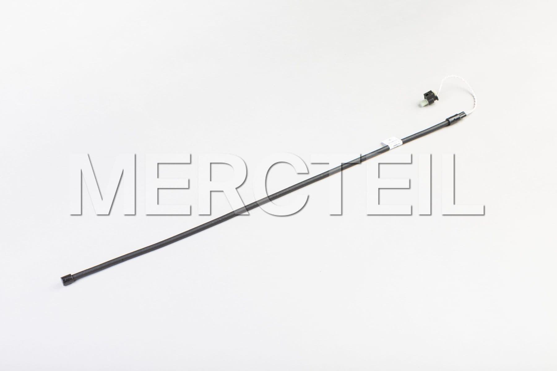 Buy the spare part Mercedes-Benz A2139052403 rear switching module