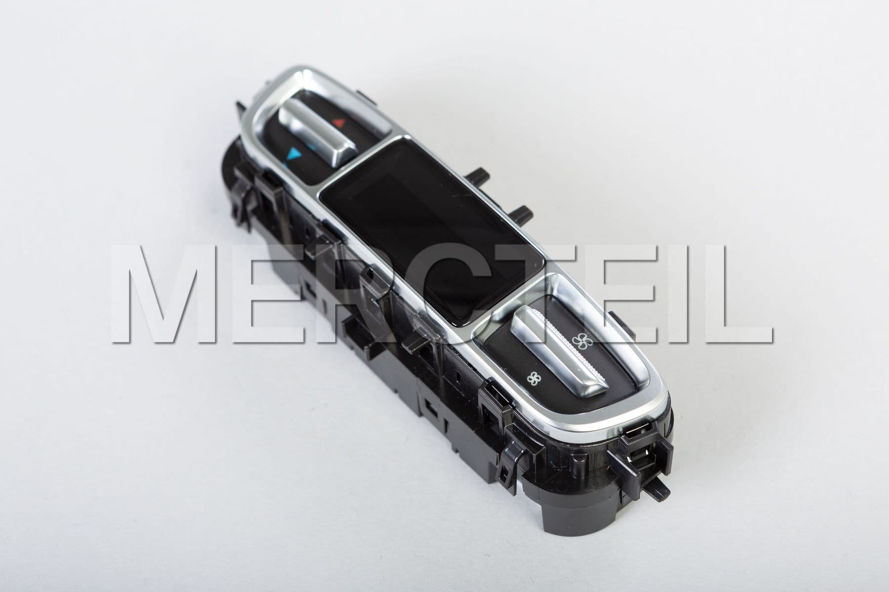 Buy the spare part Mercedes-Benz A2139054209 switch block