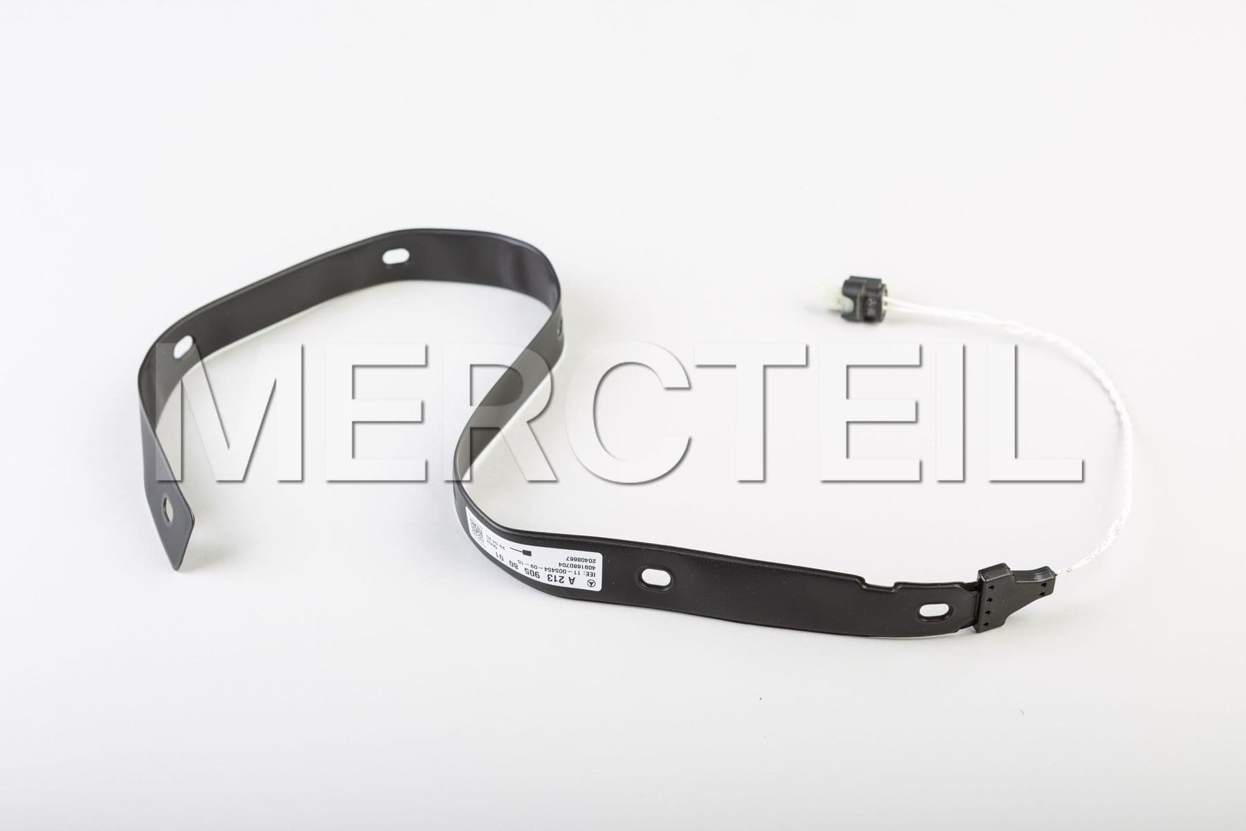 Buy the spare part Mercedes-Benz A213905800164 rear switching module