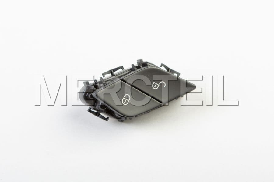 Buy the spare part Mercedes-Benz A21390596039107 switch block
