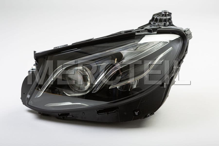 Buy the spare part Mercedes-Benz A2139069504 headlamp unit