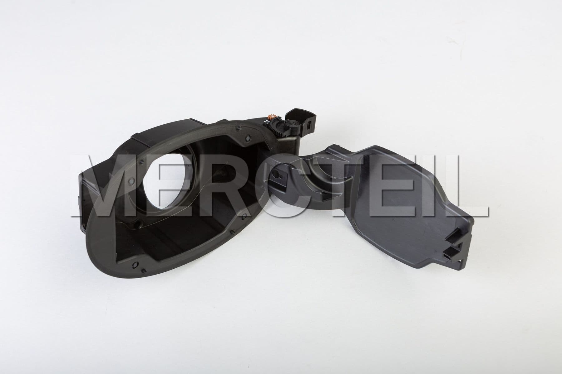 Buy the spare part Mercedes-Benz A2176309900 tank filler recess