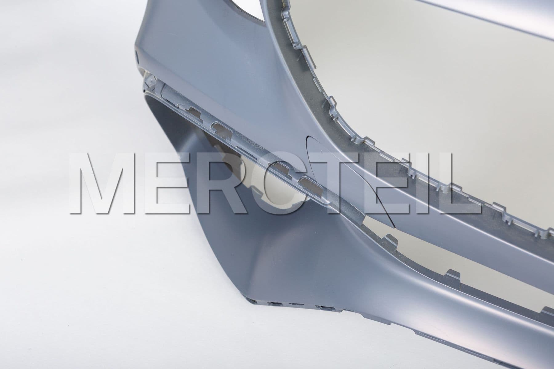 Buy the spare part Mercedes-Benz A21788557009999 trim bumper