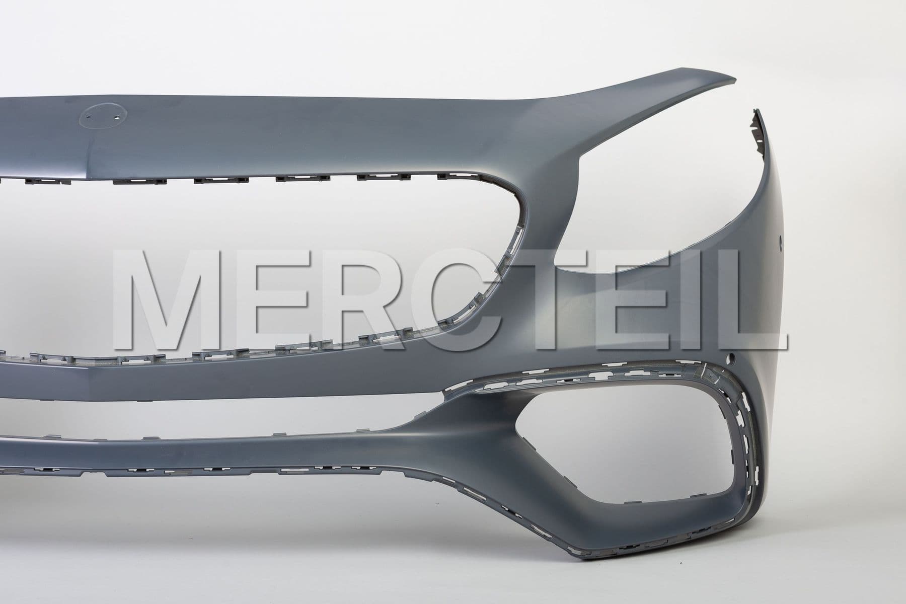 Buy the spare part Mercedes-Benz A21788557009999 trim bumper