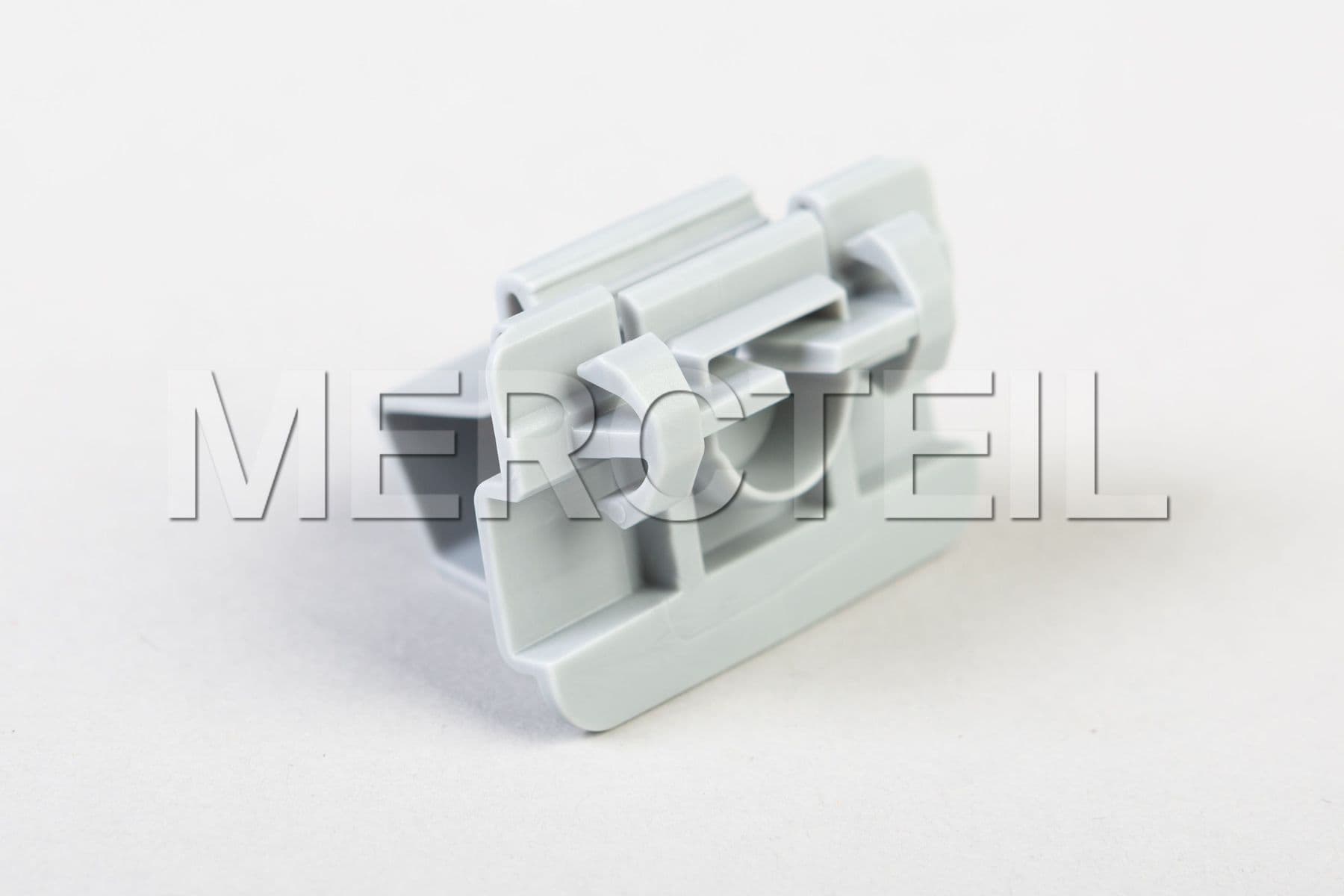 Buy the spare part Mercedes-Benz A2179910071 mounting clip