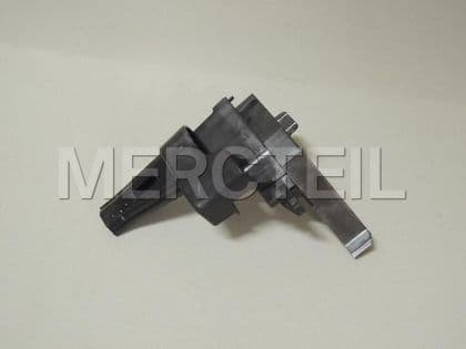 Buy the spare part Mercedes-Benz A2185400481 plug connector housing