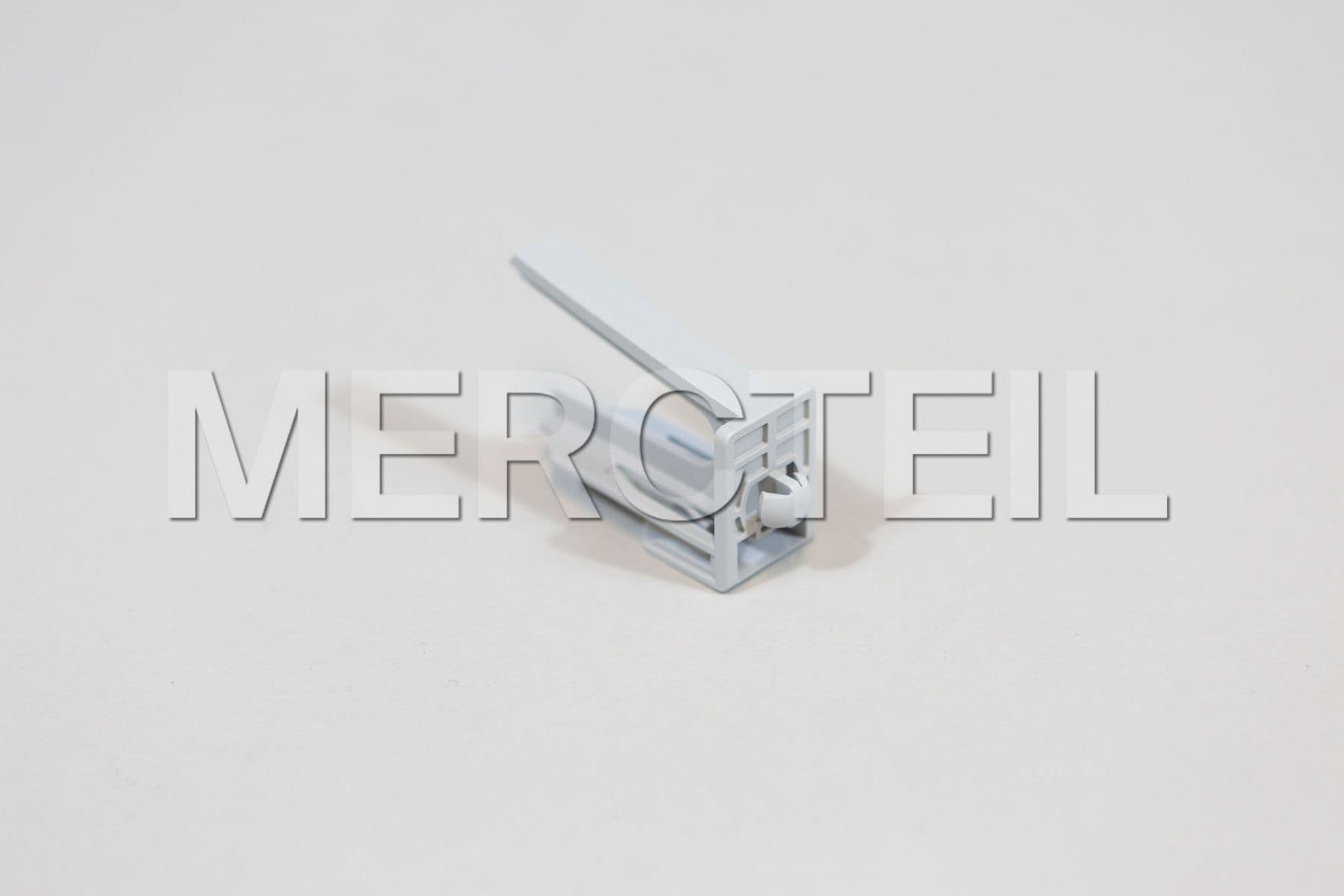 Buy the spare part Mercedes-Benz A2186980614 bracket