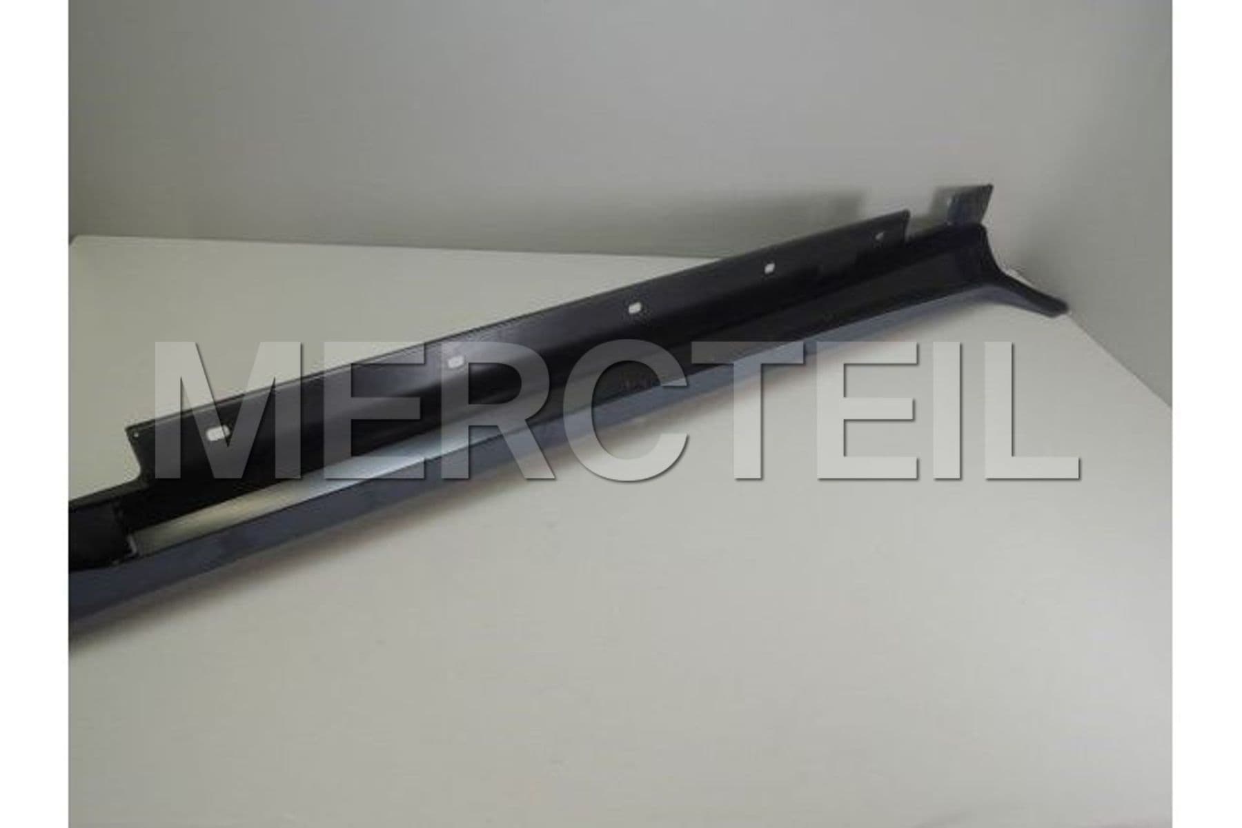Buy the spare part Mercedes-Benz A21869811009999 paneling