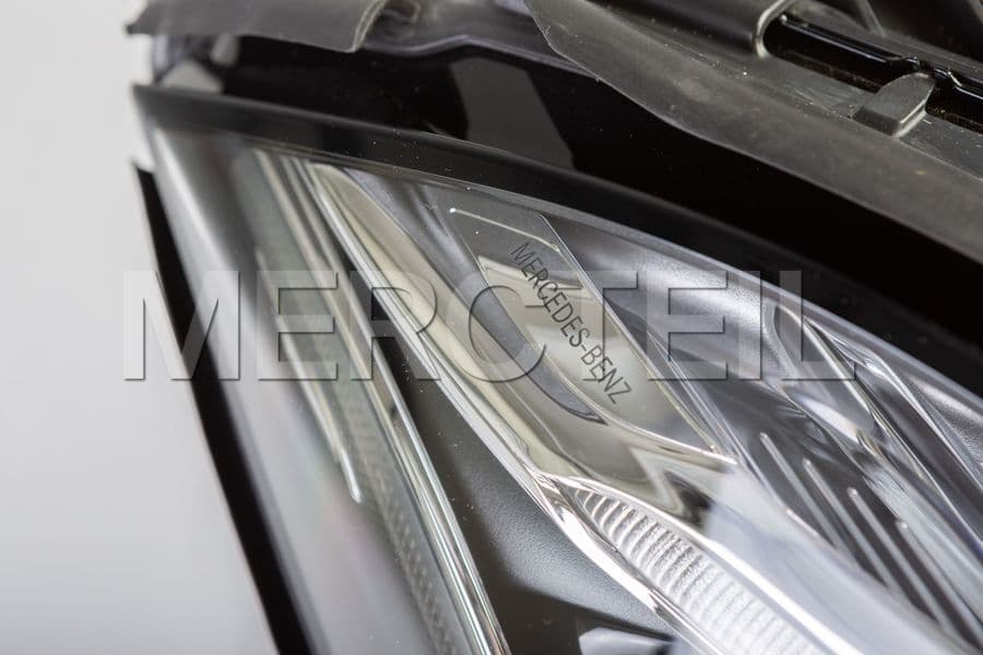 Buy the spare part Mercedes-Benz A2188204259 headlamp unit