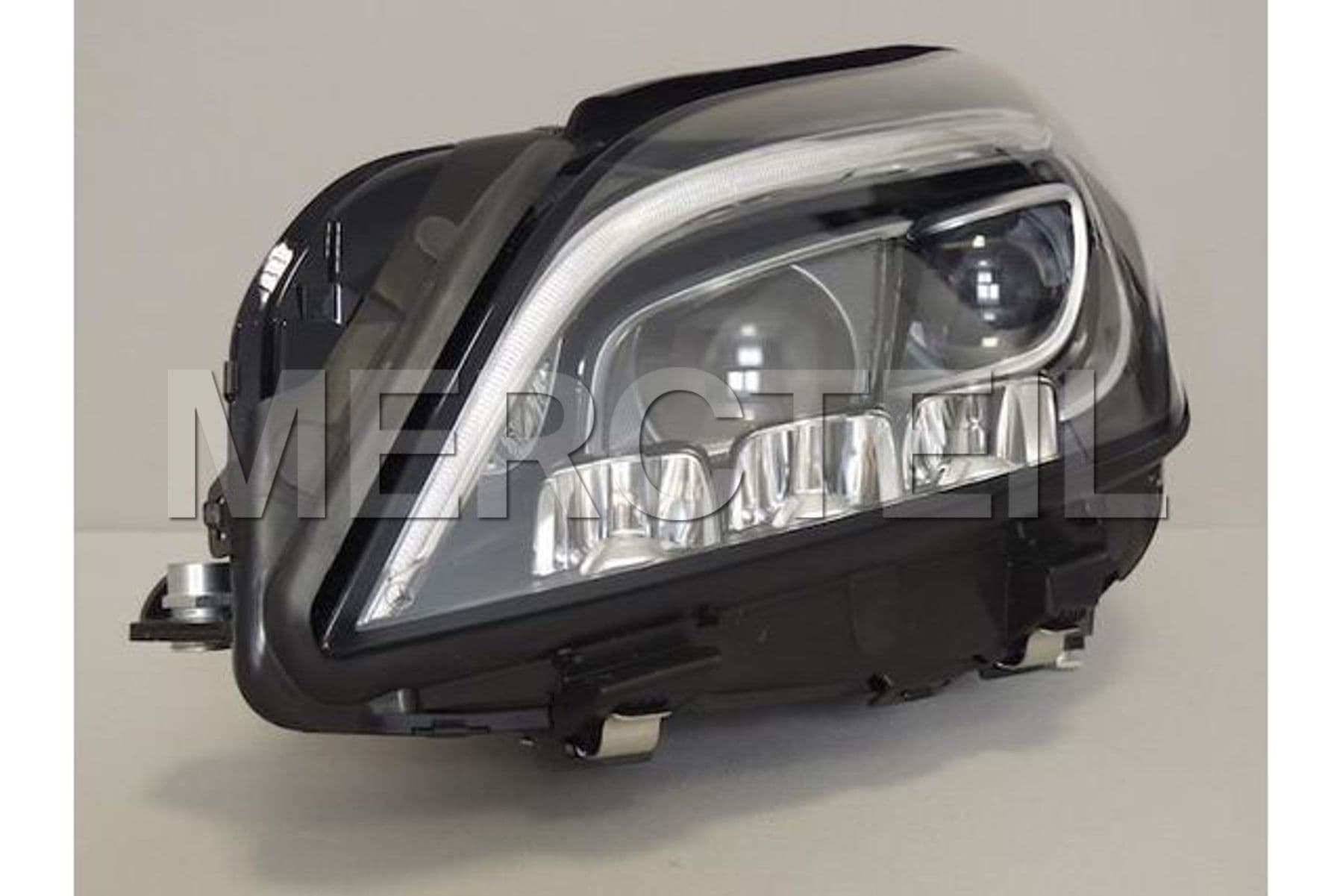 Buy the spare part Mercedes-Benz A2189060102 cls led headlights