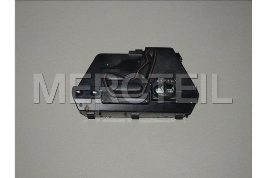 Buy the spare part Mercedes-Benz A2208212879