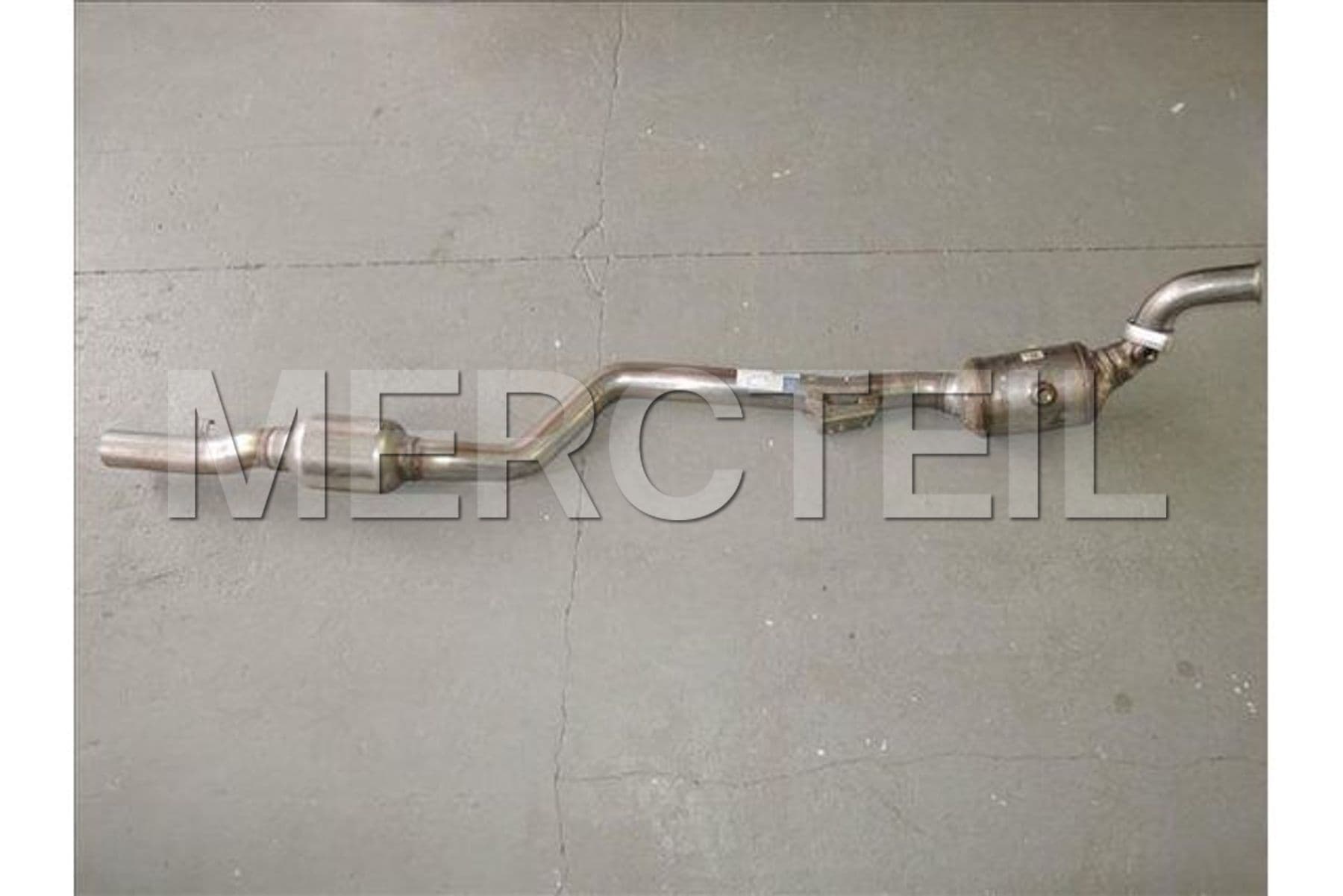 Buy the spare part Mercedes-Benz A2214903320 exhaust pipe