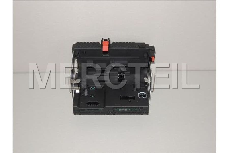 Buy the spare part Mercedes-Benz A2215450801 relay box