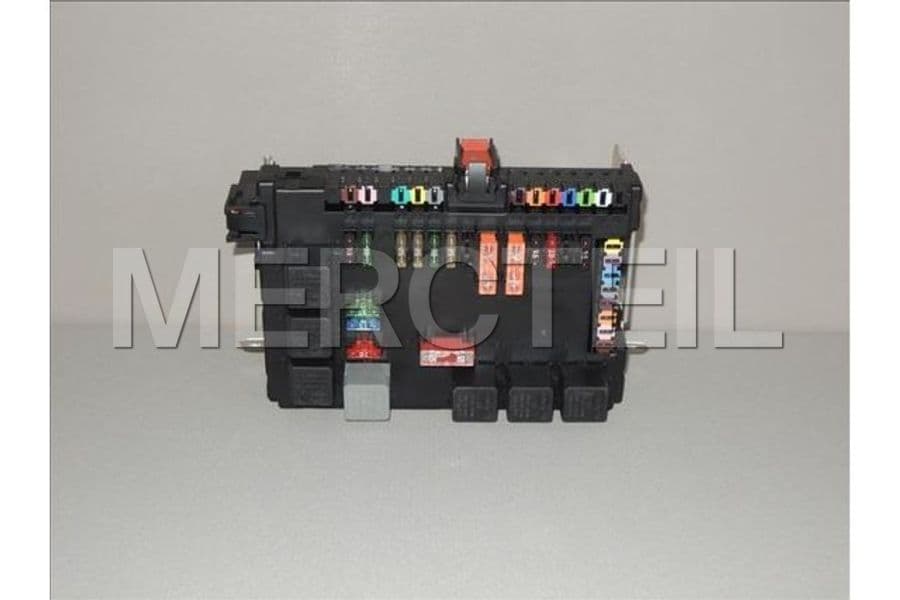Buy the spare part Mercedes-Benz A2215450801 relay box