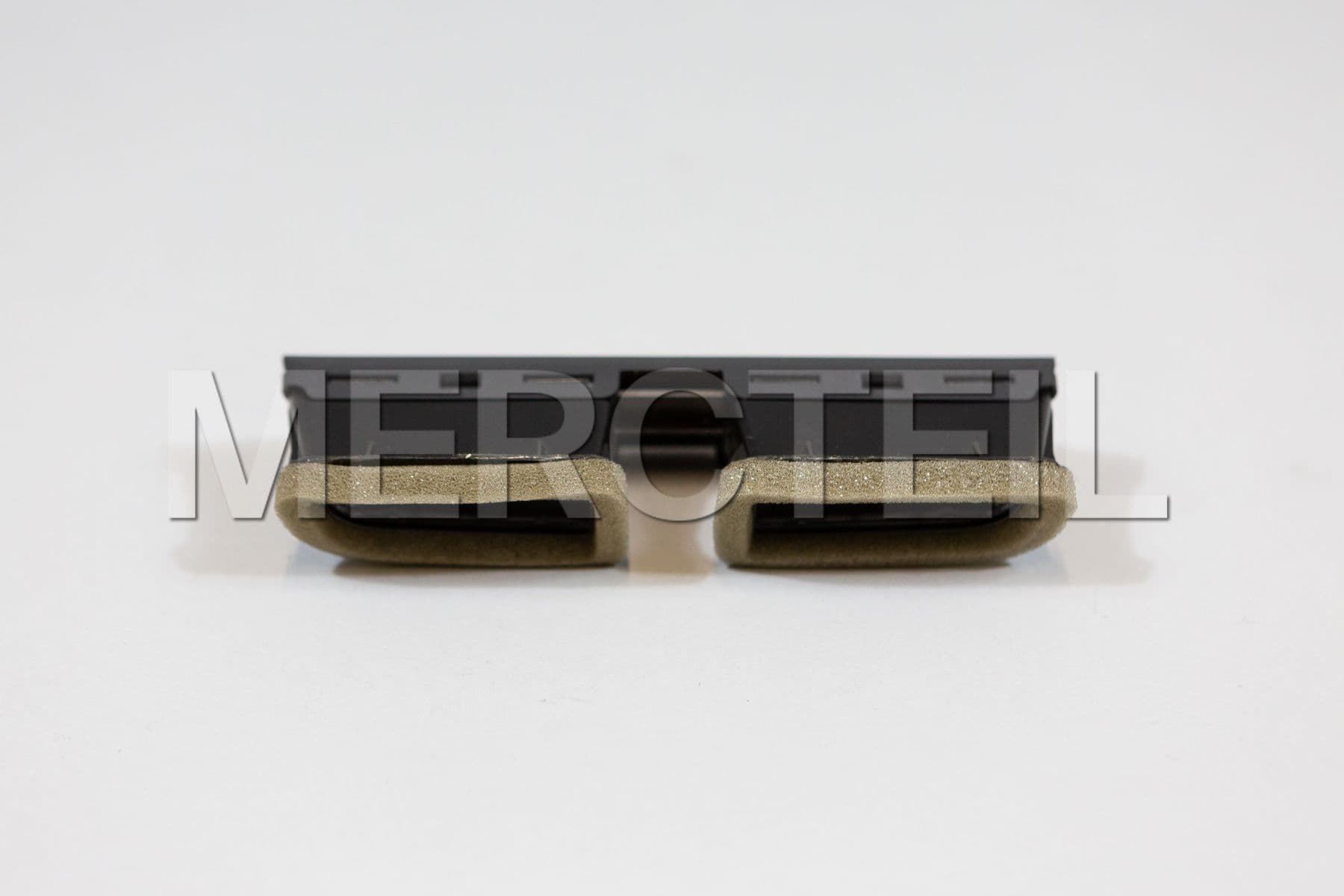 Buy the spare part Mercedes-Benz A22168900667241 grille