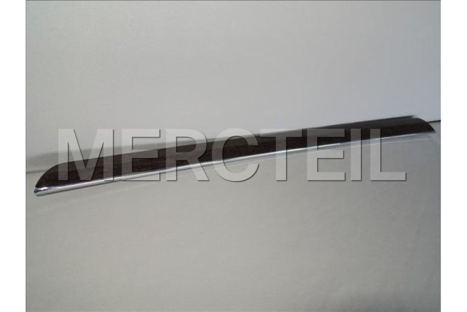 Buy the spare part Mercedes-Benz A2217303380 garnish moulding