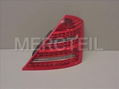 Buy the spare part Mercedes-Benz A2218201464 tail lamp