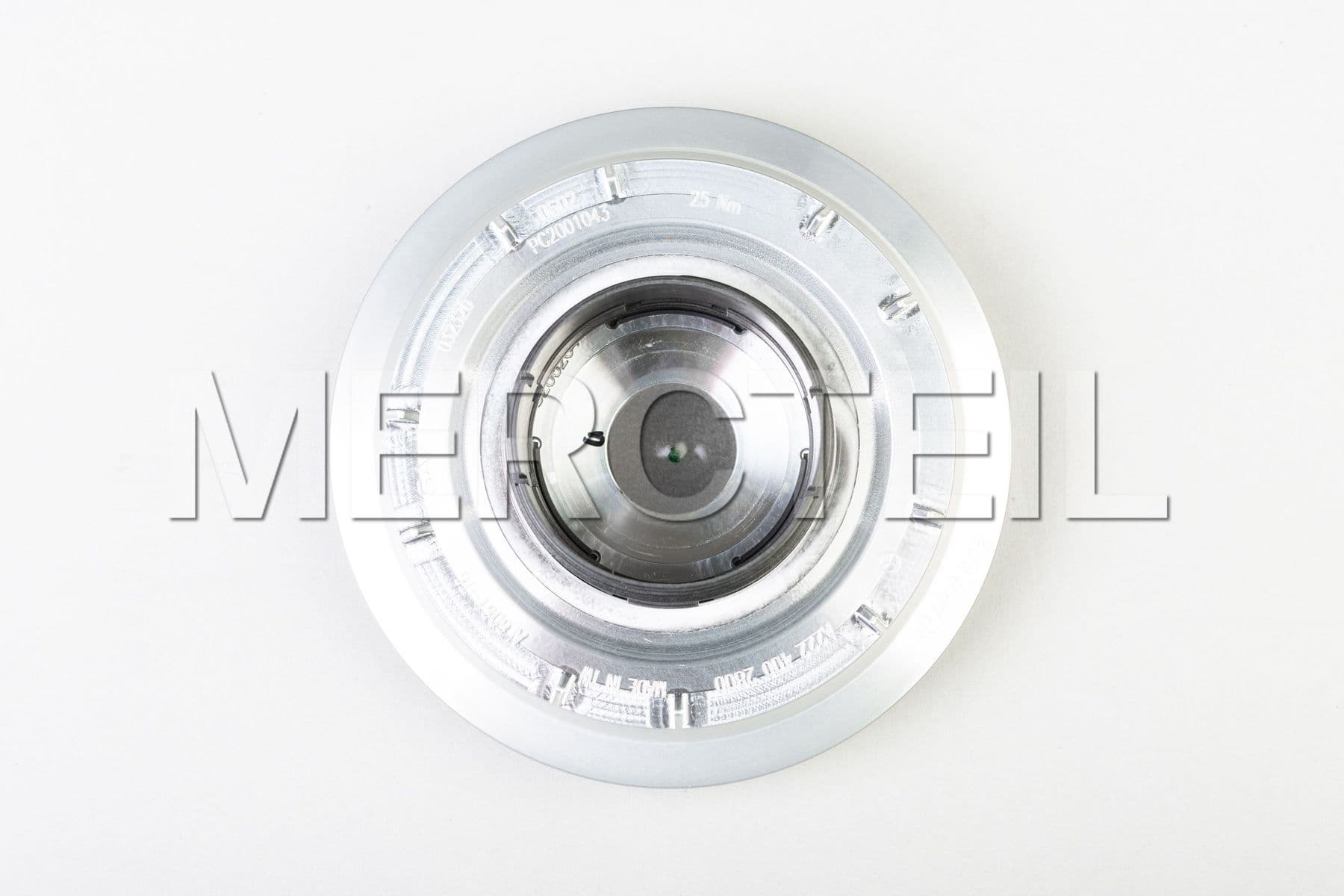 Buy the spare part Mercedes-Benz A22240028007756 hub cap