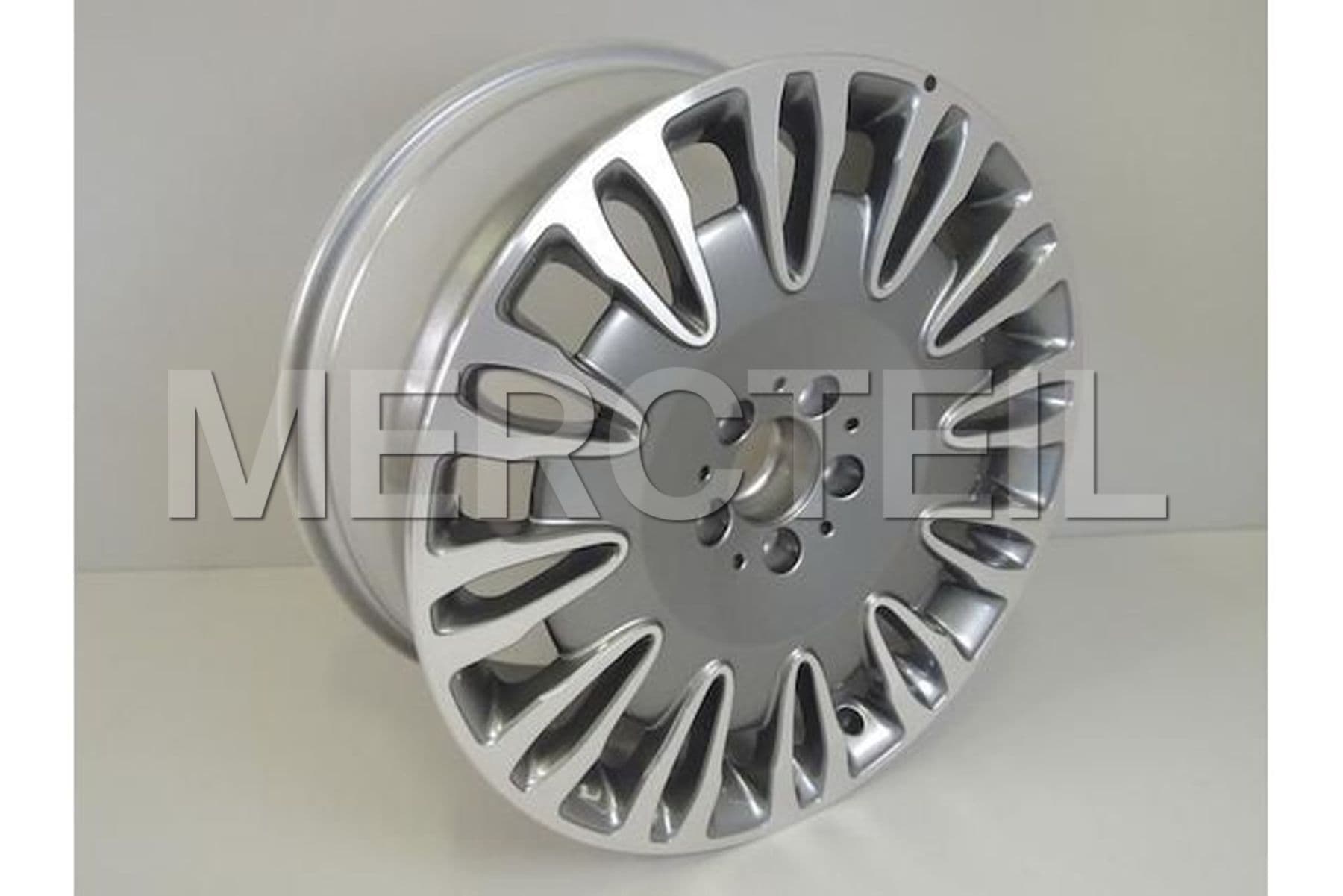 Buy the spare part Mercedes-Benz A22240103027X21 disk wheel