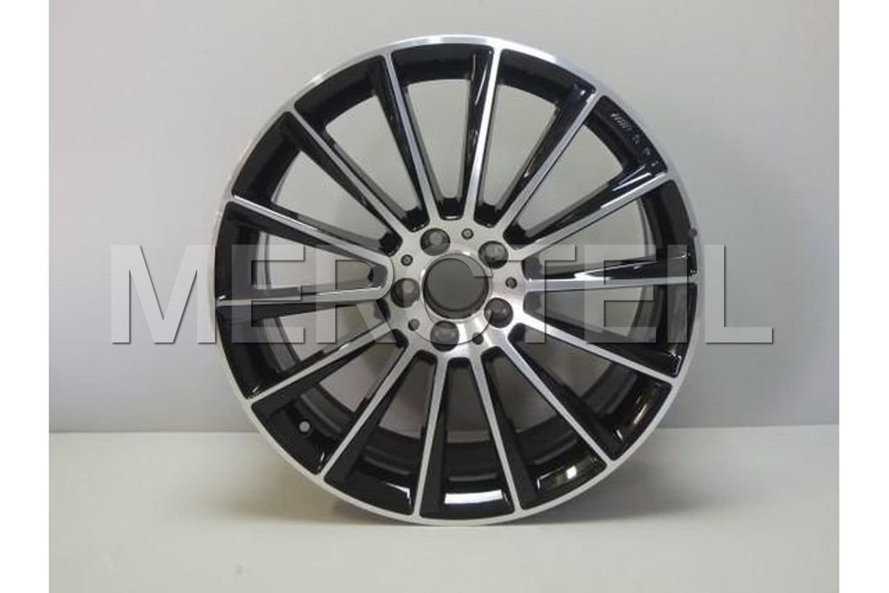 Buy the spare part Mercedes-Benz A22240104007X23 spoked wheel