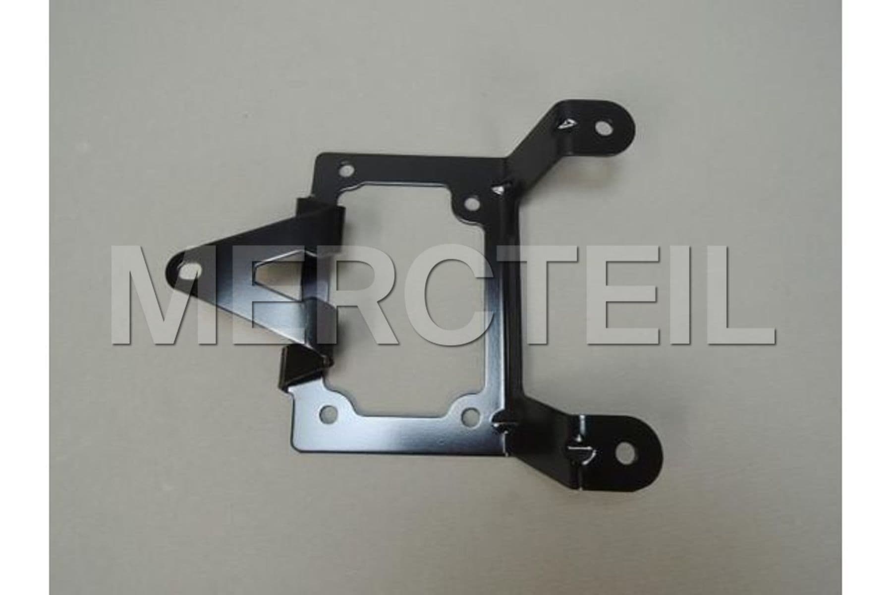 Buy the spare part Mercedes-Benz A2225452640 bracket
