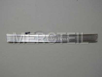 Buy the spare part Mercedes-Benz A2226805435 cover rail