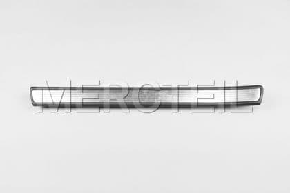 Buy the spare part Mercedes-Benz A2226805935 cover rail