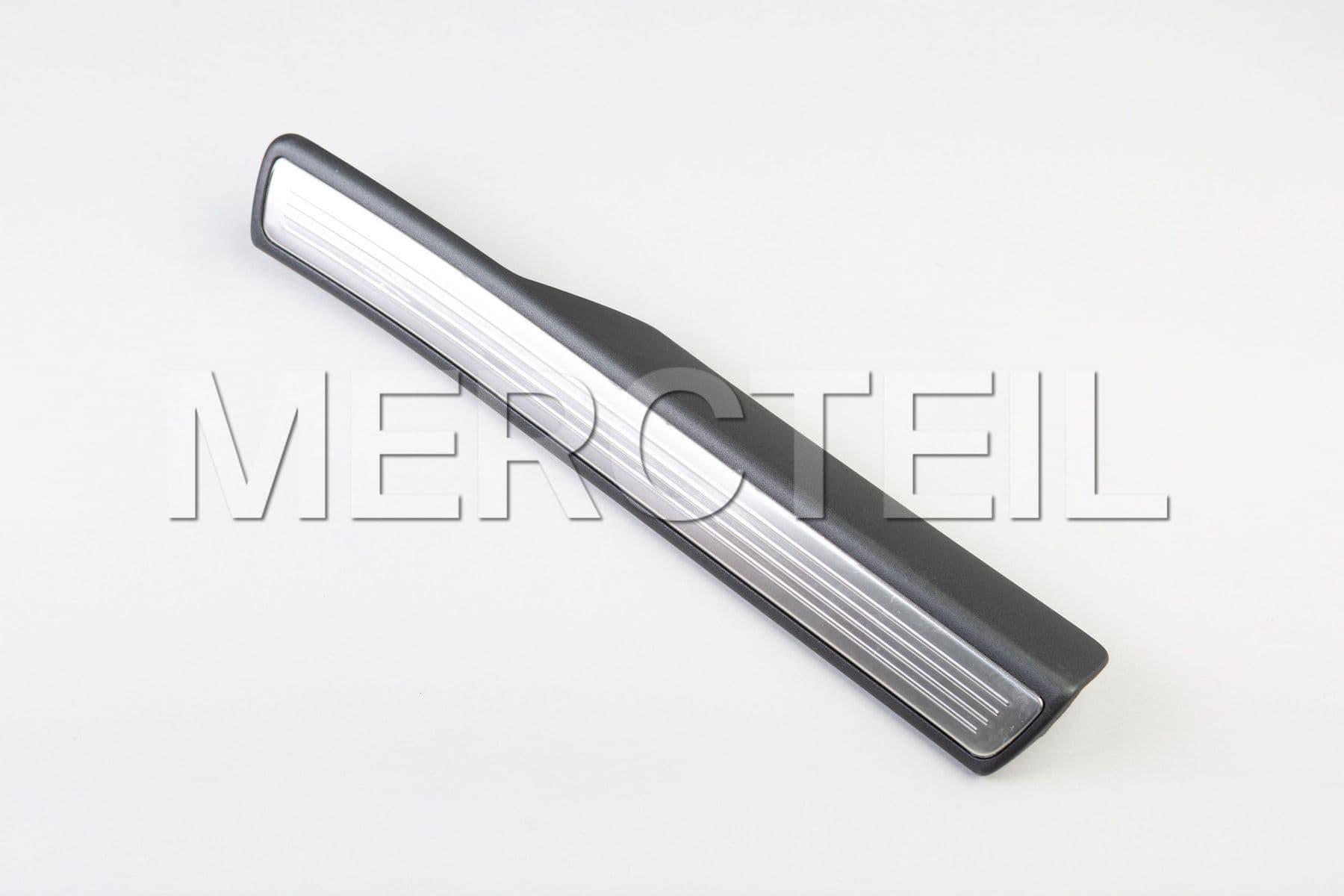 Buy the spare part Mercedes-Benz A2226808435