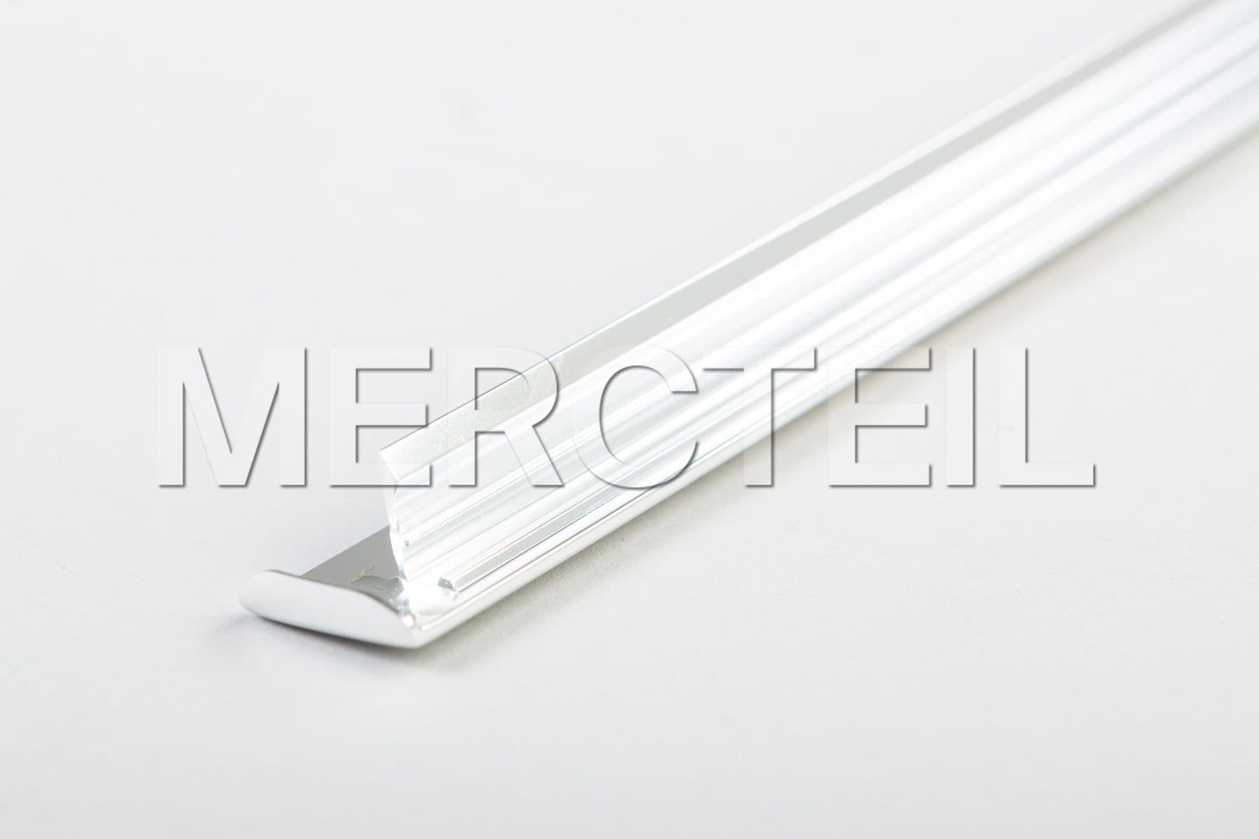 Buy the spare part Mercedes-Benz A2226980301 trim strip