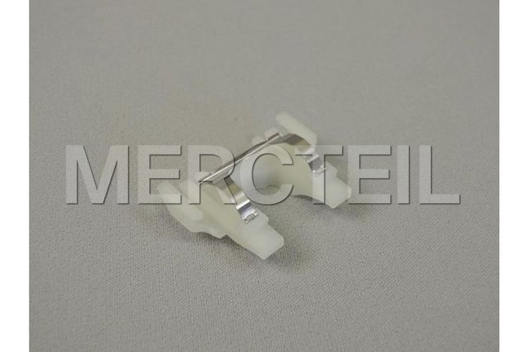 Buy the spare part Mercedes-Benz A2227500314 bracket