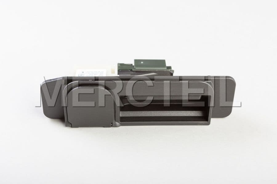 Buy the spare part Mercedes-Benz A2227500593 release handle