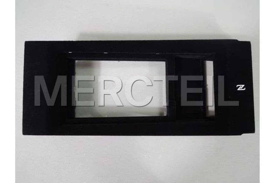 Buy the spare part Mercedes-Benz A2228203305 retaining plate