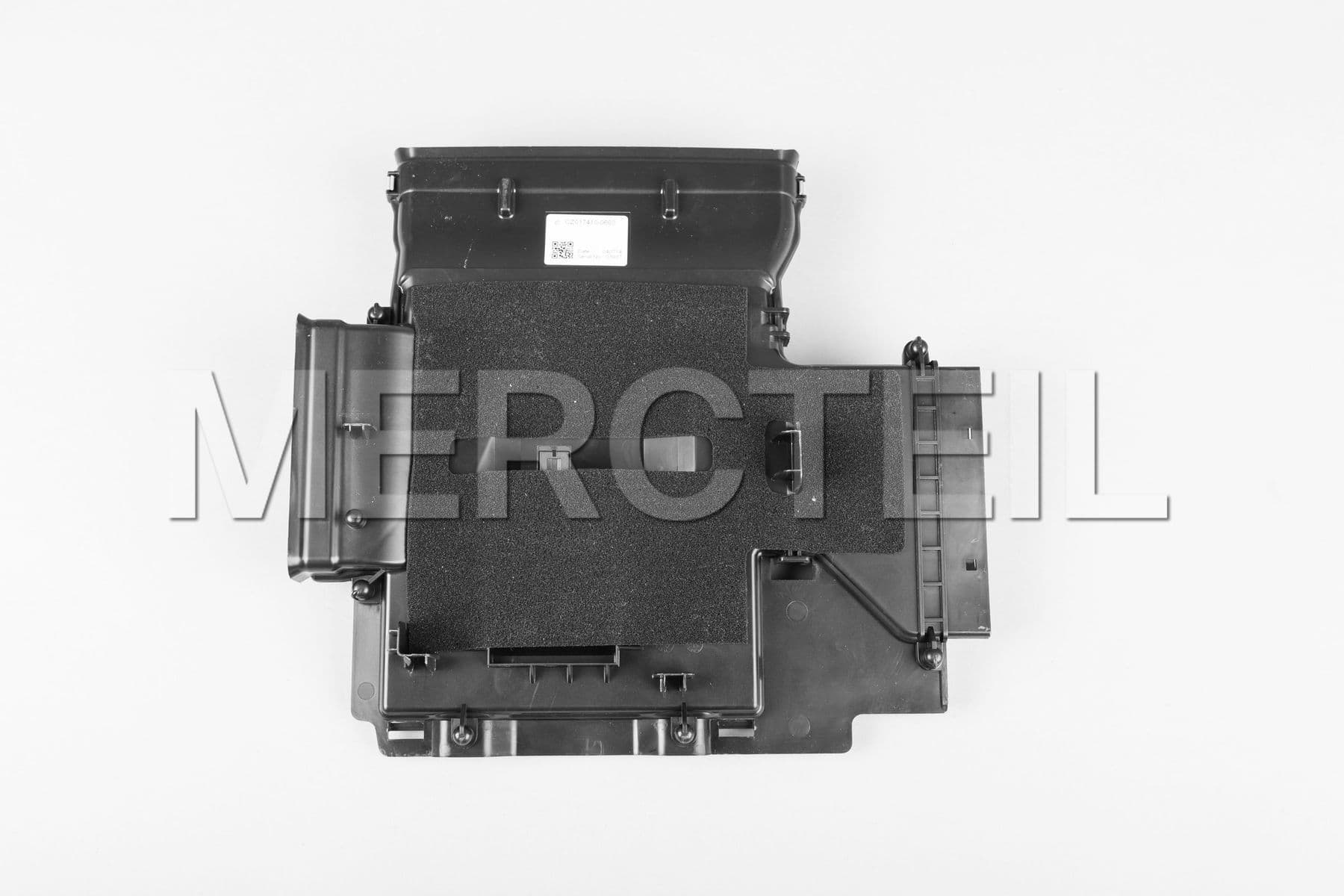 Buy the spare part Mercedes-Benz A2228303400 air duct