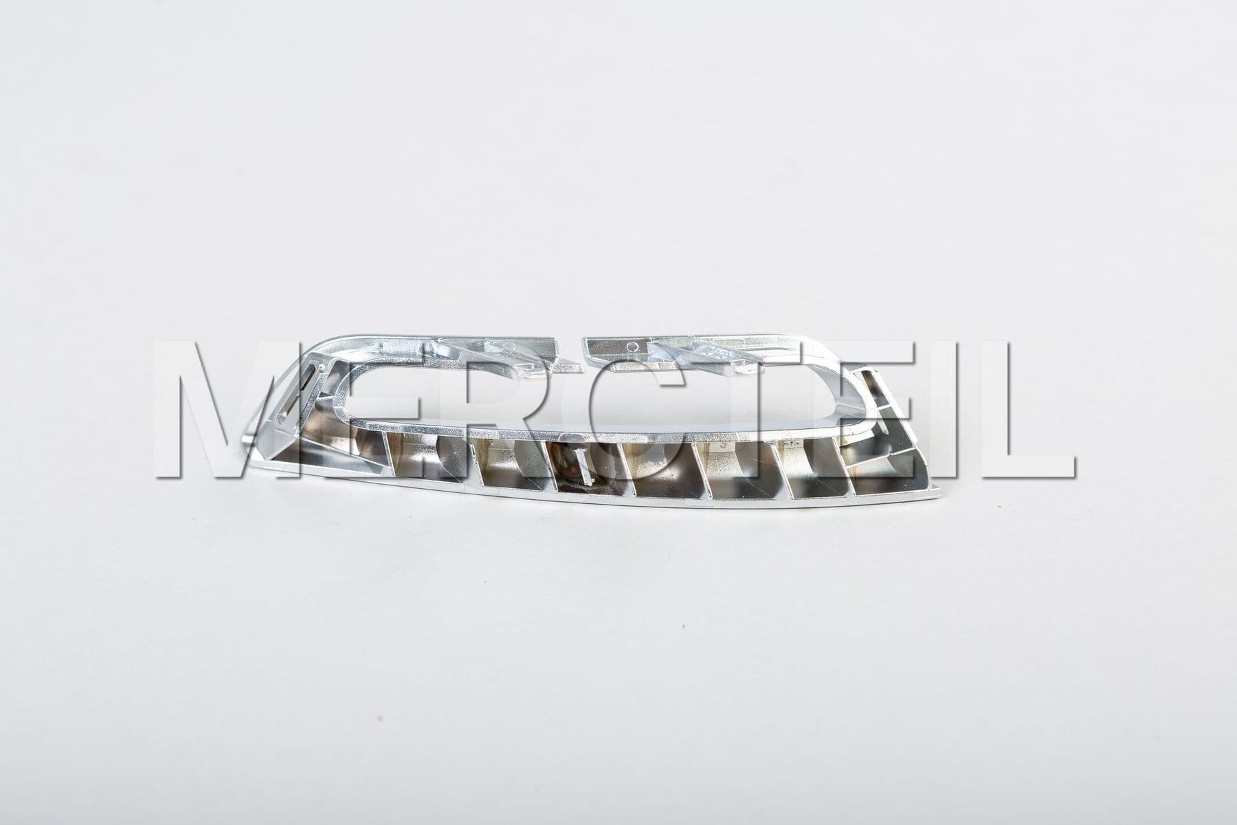 Buy the spare part Mercedes-Benz A22286804222A17 belt guide