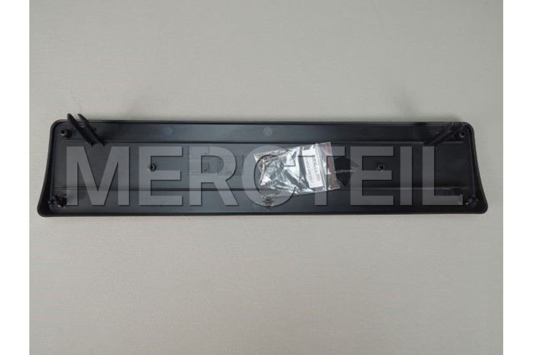 Buy the spare part Mercedes-Benz A2228806401 license plate molding