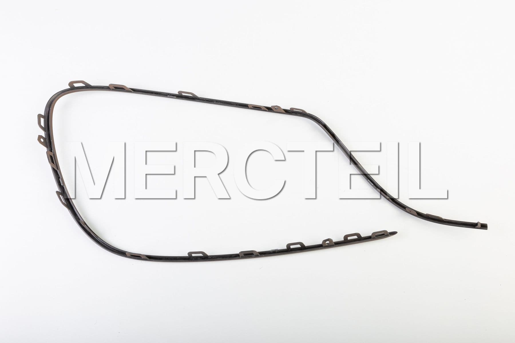 Buy the spare part Mercedes-Benz A2228854802 trim strip