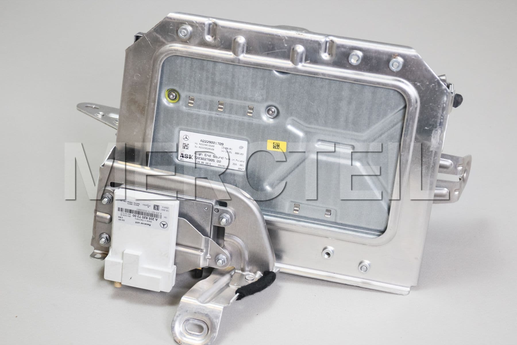 Buy the spare part Mercedes-Benz A2229001709 control unit