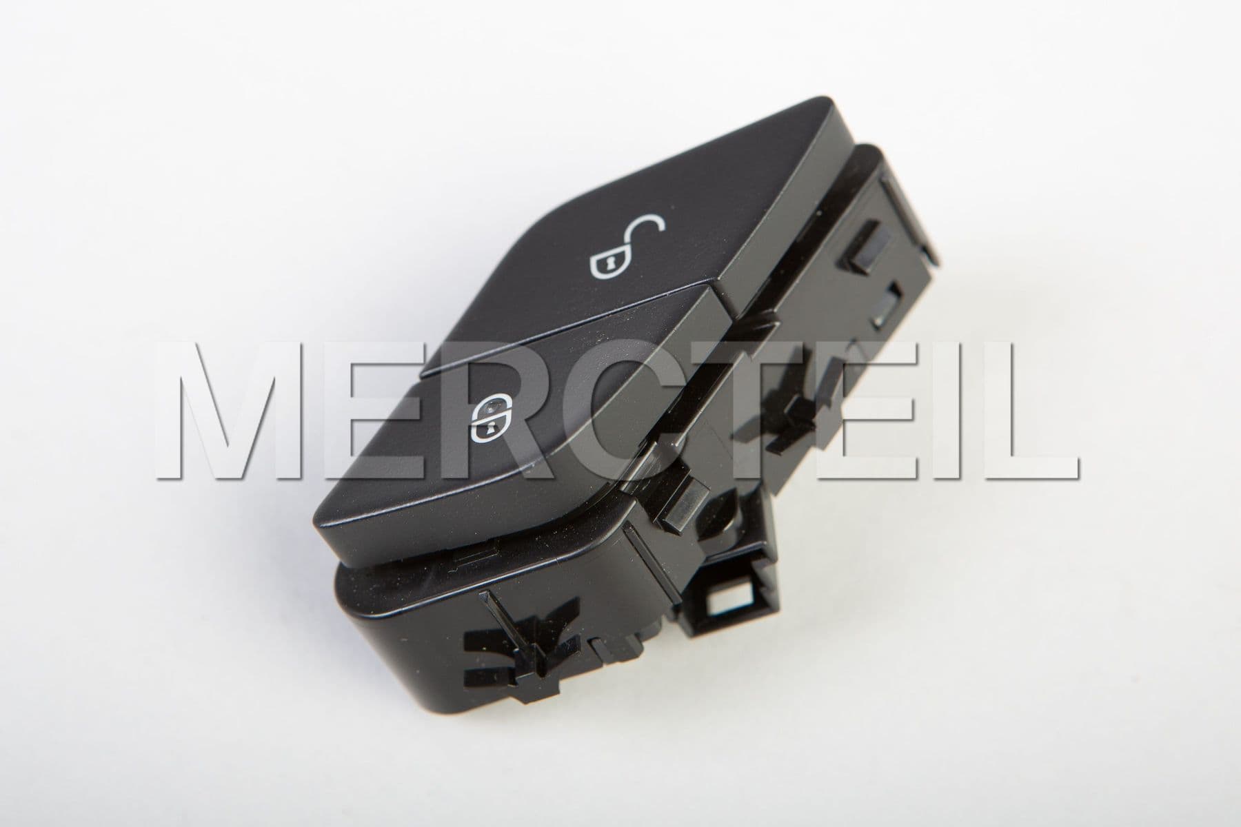 Buy the spare part Mercedes-Benz A22290514519107 switch block
