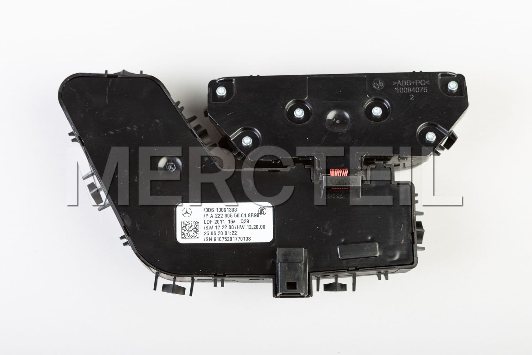 Buy the spare part Mercedes-Benz A22290556018R98 switch block