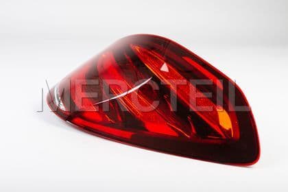 Buy the spare part Mercedes-Benz A2229067004 rear lamp combination