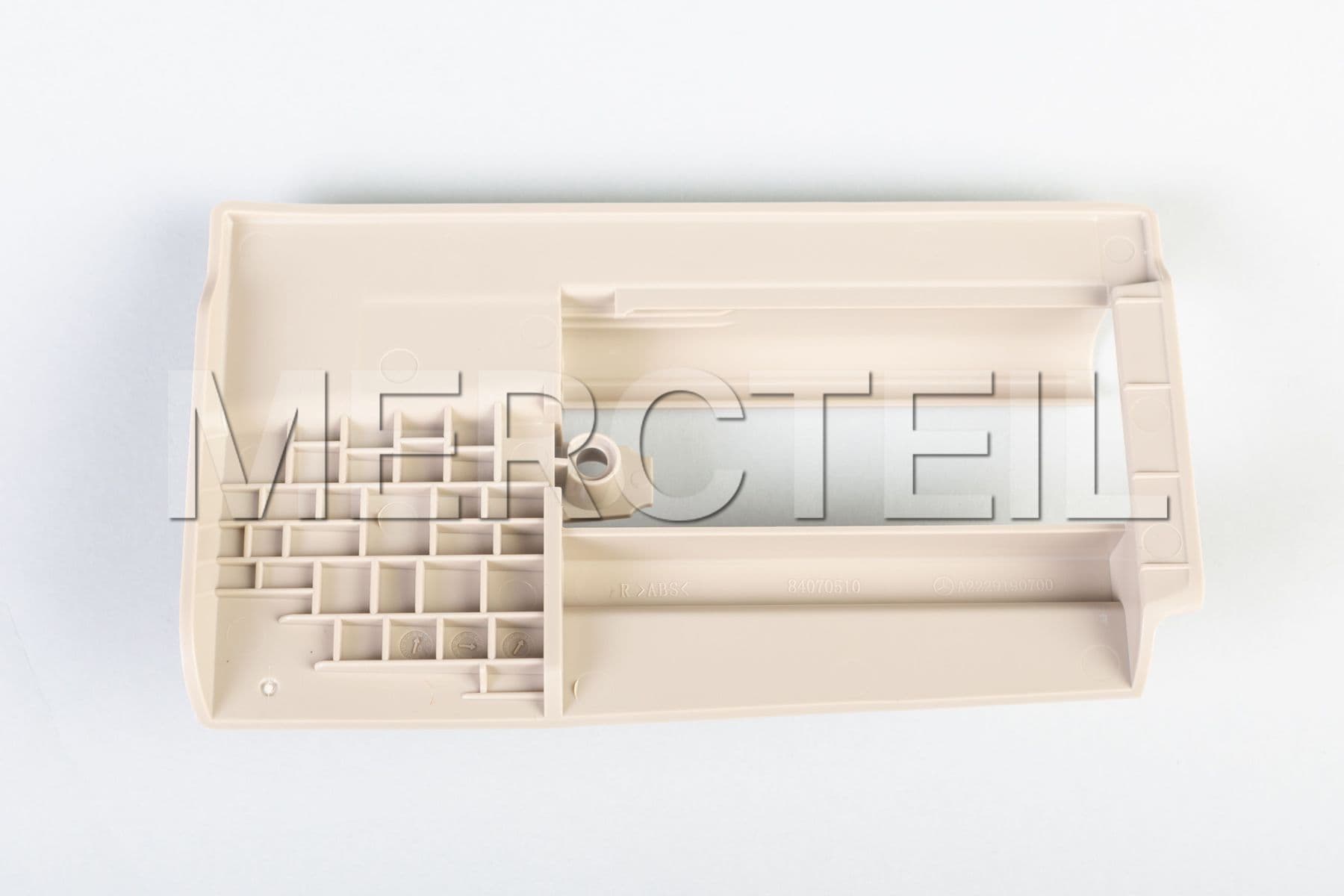 Buy the spare part Mercedes-Benz A22291907008R73 seat rail cover