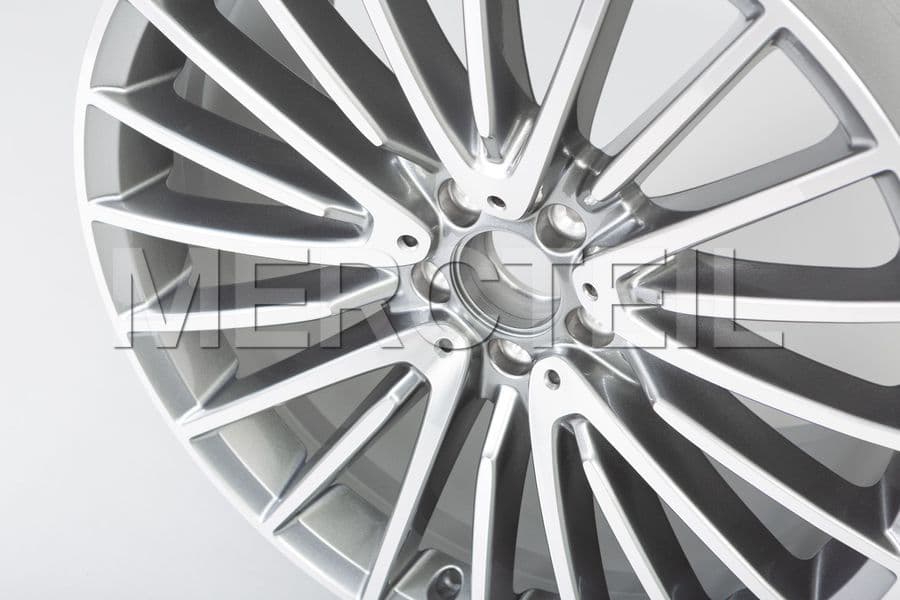 Buy the spare part Mercedes-Benz A22340117007X21 spoke wheel