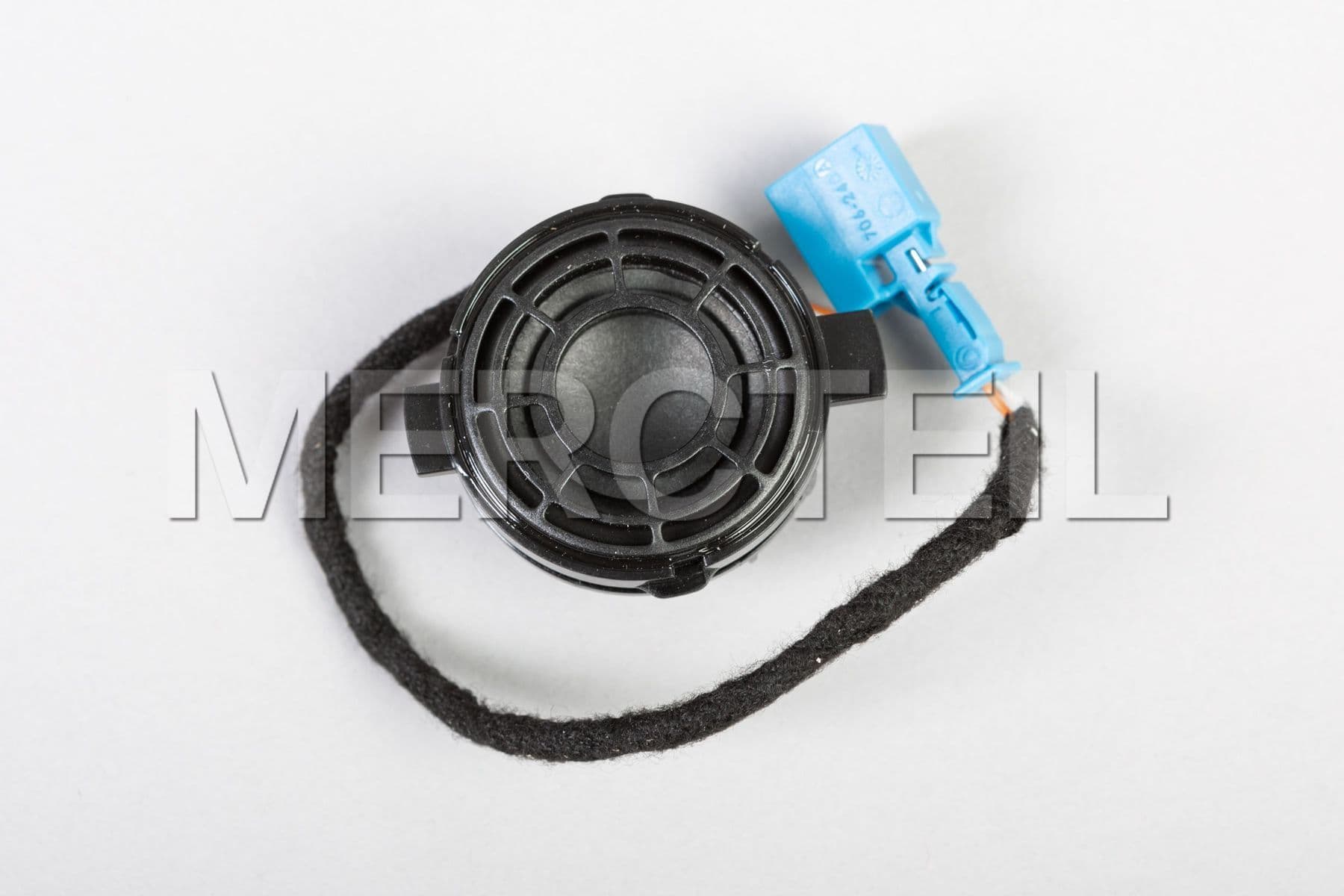 Buy the spare part Mercedes-Benz A2238205900 speaker