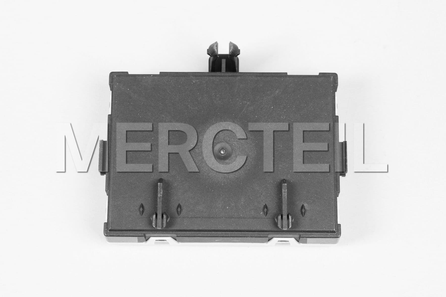 Buy the spare part Mercedes-Benz A2239001631 control unit complete