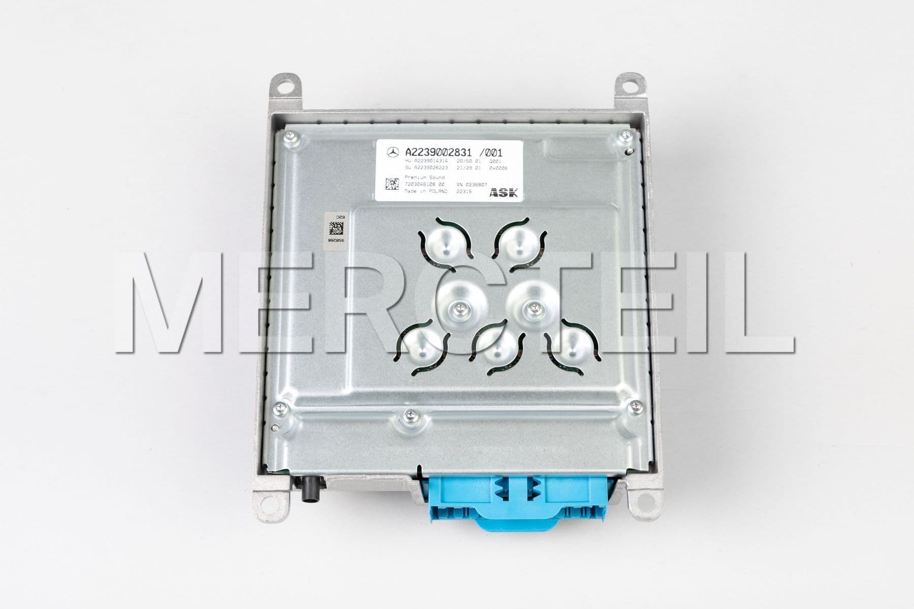 Buy the spare part Mercedes-Benz A2239002831 control unit complete