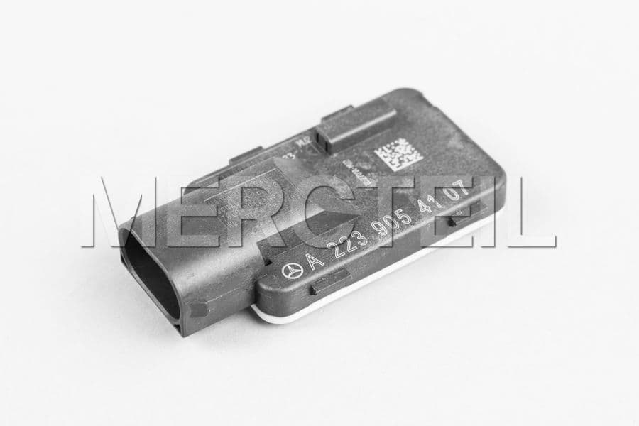 Buy the spare part Mercedes-Benz A2239054107 rf transmitter