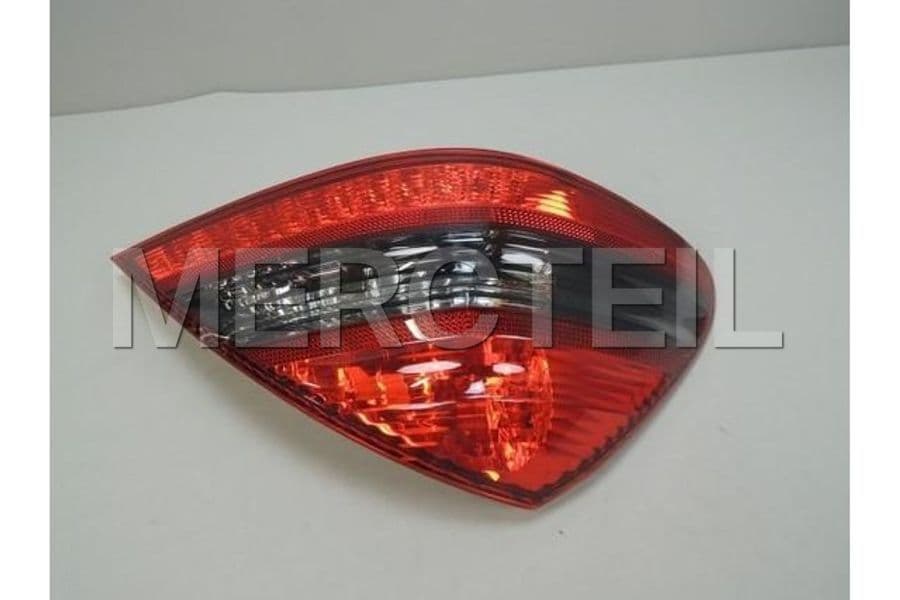 Buy the spare part Mercedes-Benz A2308201564 tail lamp